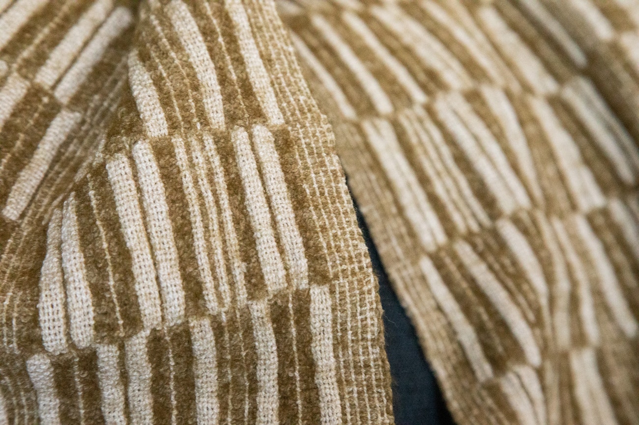 Weaving with Knitting Yarn | Handwoven