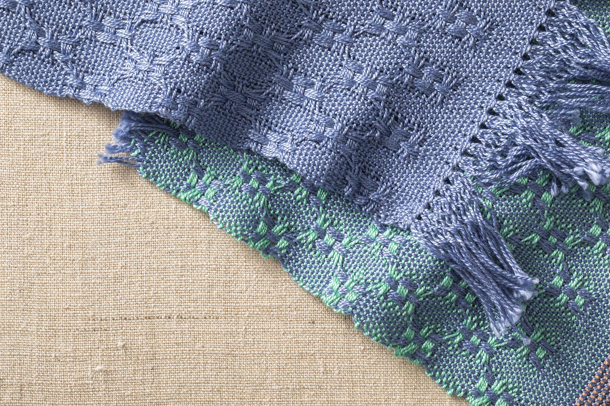 Selvedge Series, Part 1: Dealing with Weft Floats | Handwoven