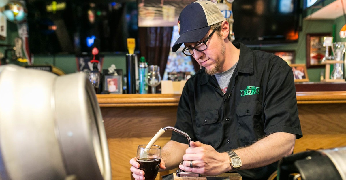 Video Tip: Using a Cornelius Keg for Cask Ale | Craft Beer & Brewing