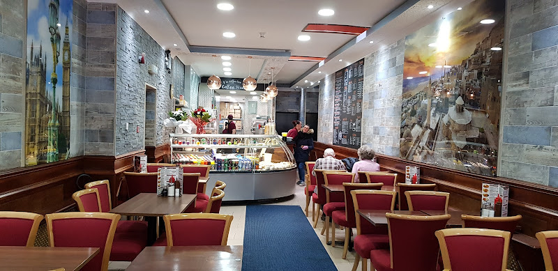 Ali's Cafe - AgeFriendly guide