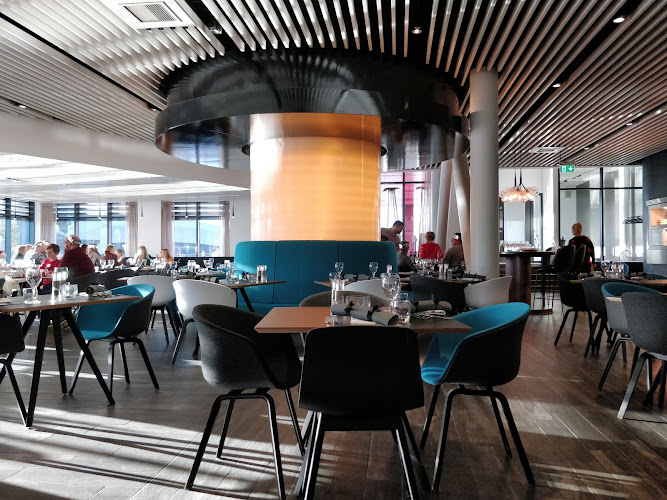 Pier Eight Restaurant - AgeFriendly guide