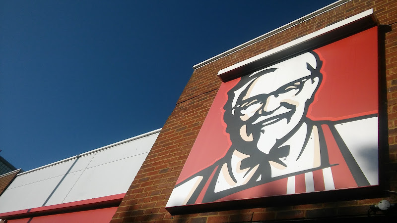 KFC Reading Gate Retail Park - AgeFriendly guide