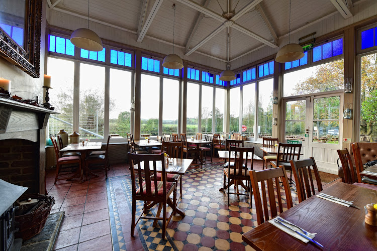 The Boathouse Pub Restaurant & Accommodation, Bath - AgeFriendly guide