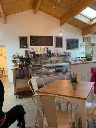 Hedley's Riverside Coffee Shop - AgeFriendly guide
