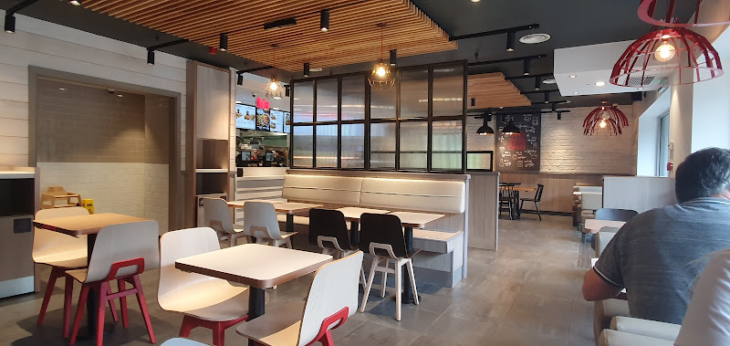 KFC Crewe - M6 North Services - AgeFriendly guide