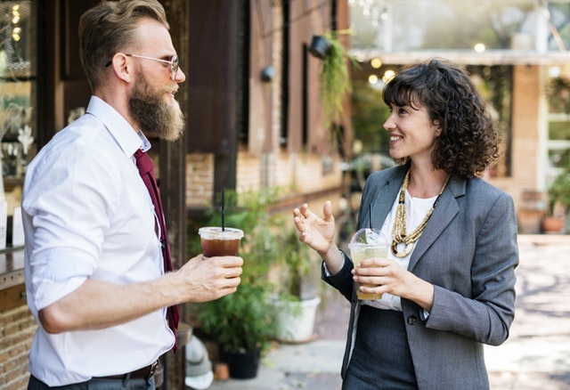 How to Do Business Small Talk – With Example Topics