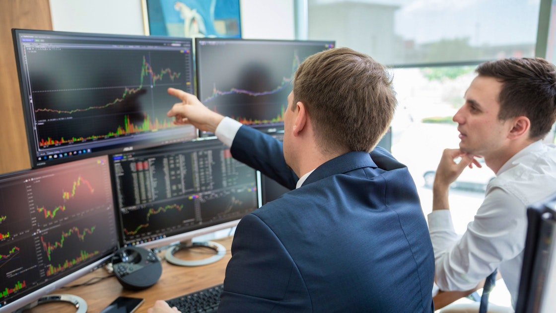 The Top 6 Stock Brokers in Ireland 2025