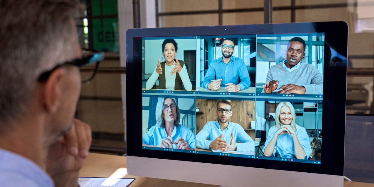 The Best Zoom Interview Outfits – Ideas