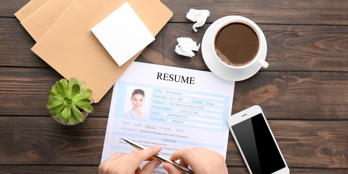13 Best Online Resume Builders – Paid & Free