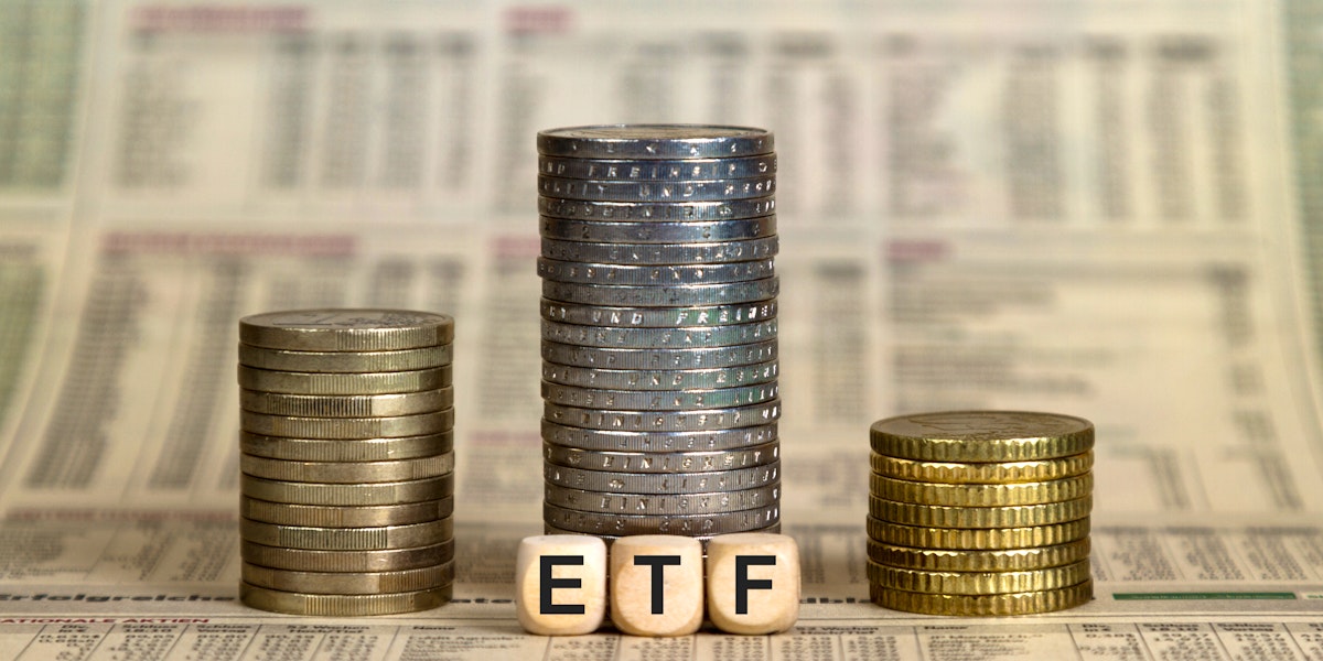 7 Best Bitcoin ETFs For UK Investors & Traders (2024)