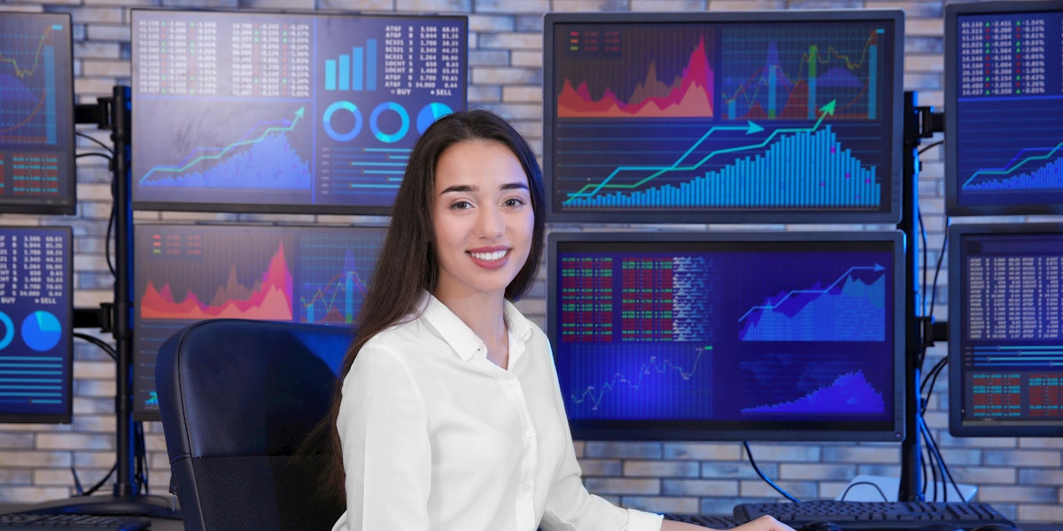 CFD vs Options vs Futures (2025 Comparison Guide)