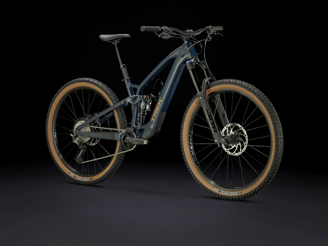 Trek Adds New Alloy Fuel EXe Models – 99 Spokes