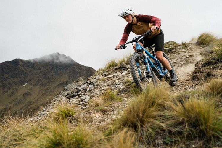 The Pivot Switchblade Gets an Update – 99 Spokes