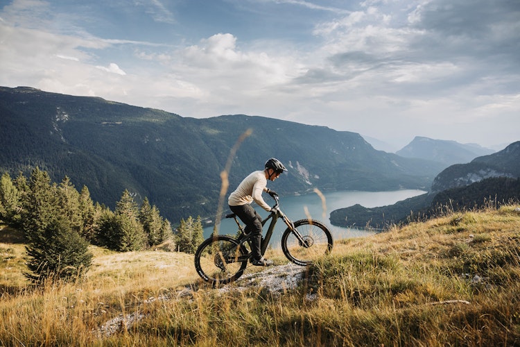 The new eONE-SIXTY SL – 99 Spokes