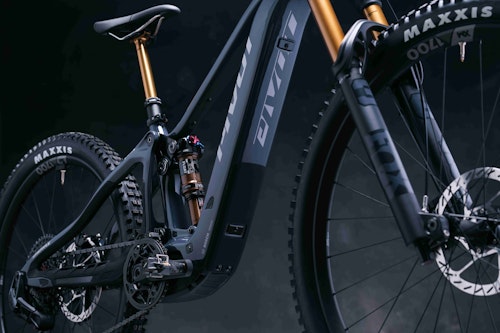 New Meta HT V3 from Commencal – 99 Spokes