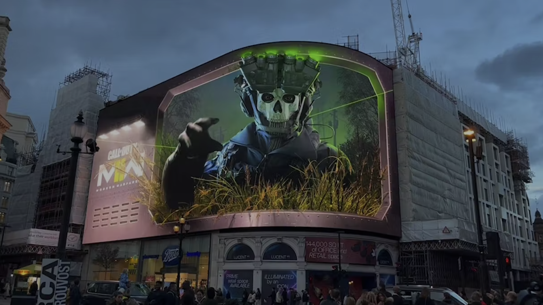 Connected canvases: creative director behind Call of Duty billboards on ...