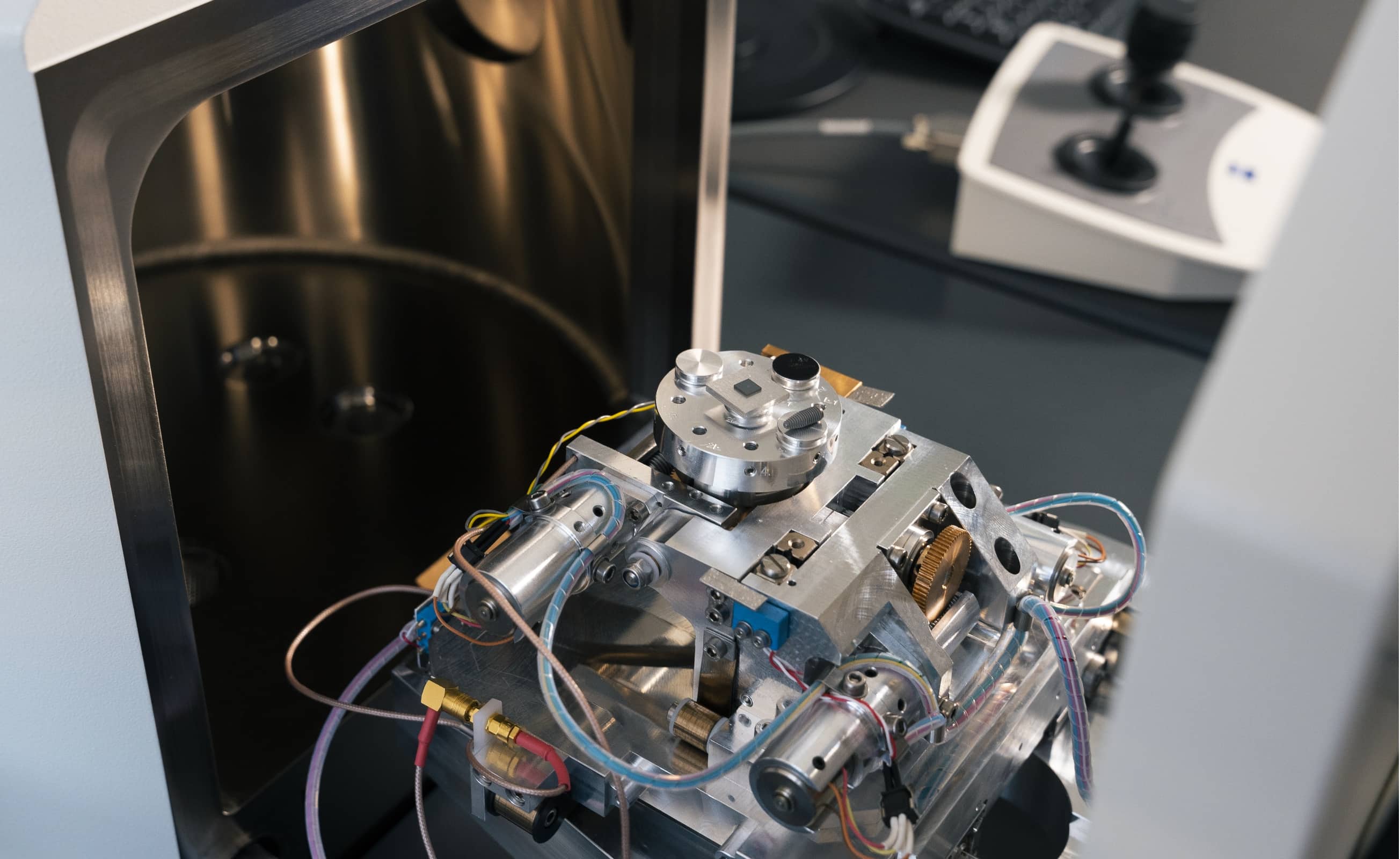 SEM microscope, Analysis with microscope SEM