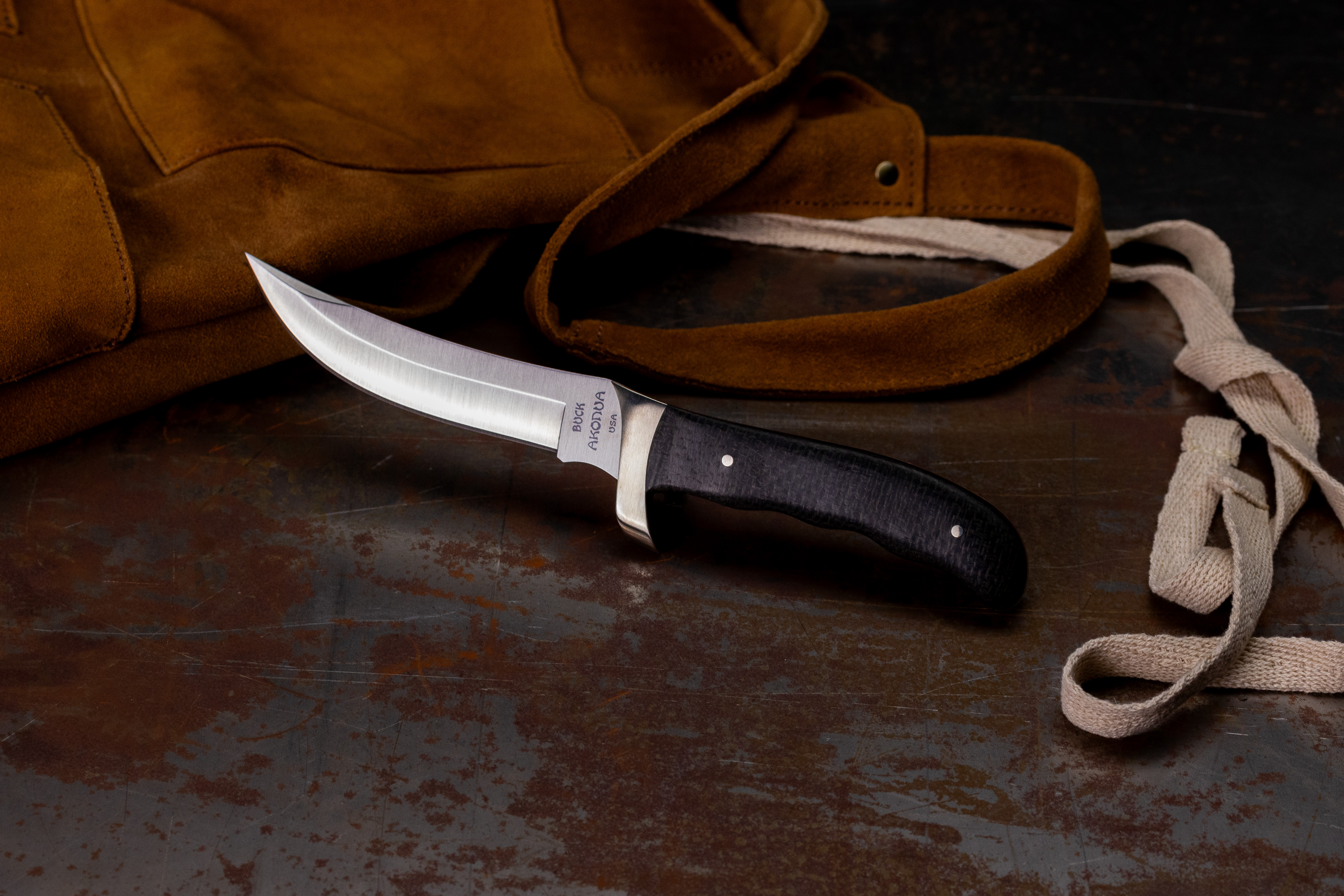 402 Akonua 2024 Legacy Collection - Buck® Knives OFFICIAL SITE