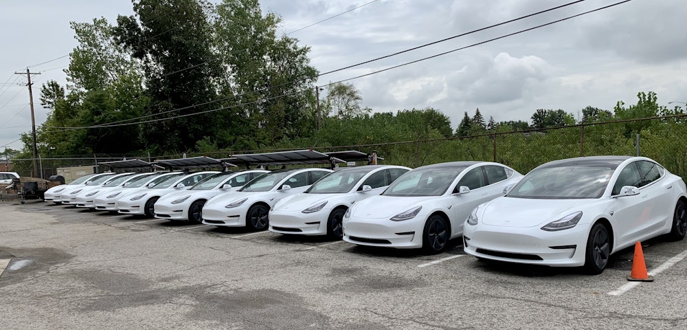 Columbus Yellow Cab Goes Electric | Mike Albert