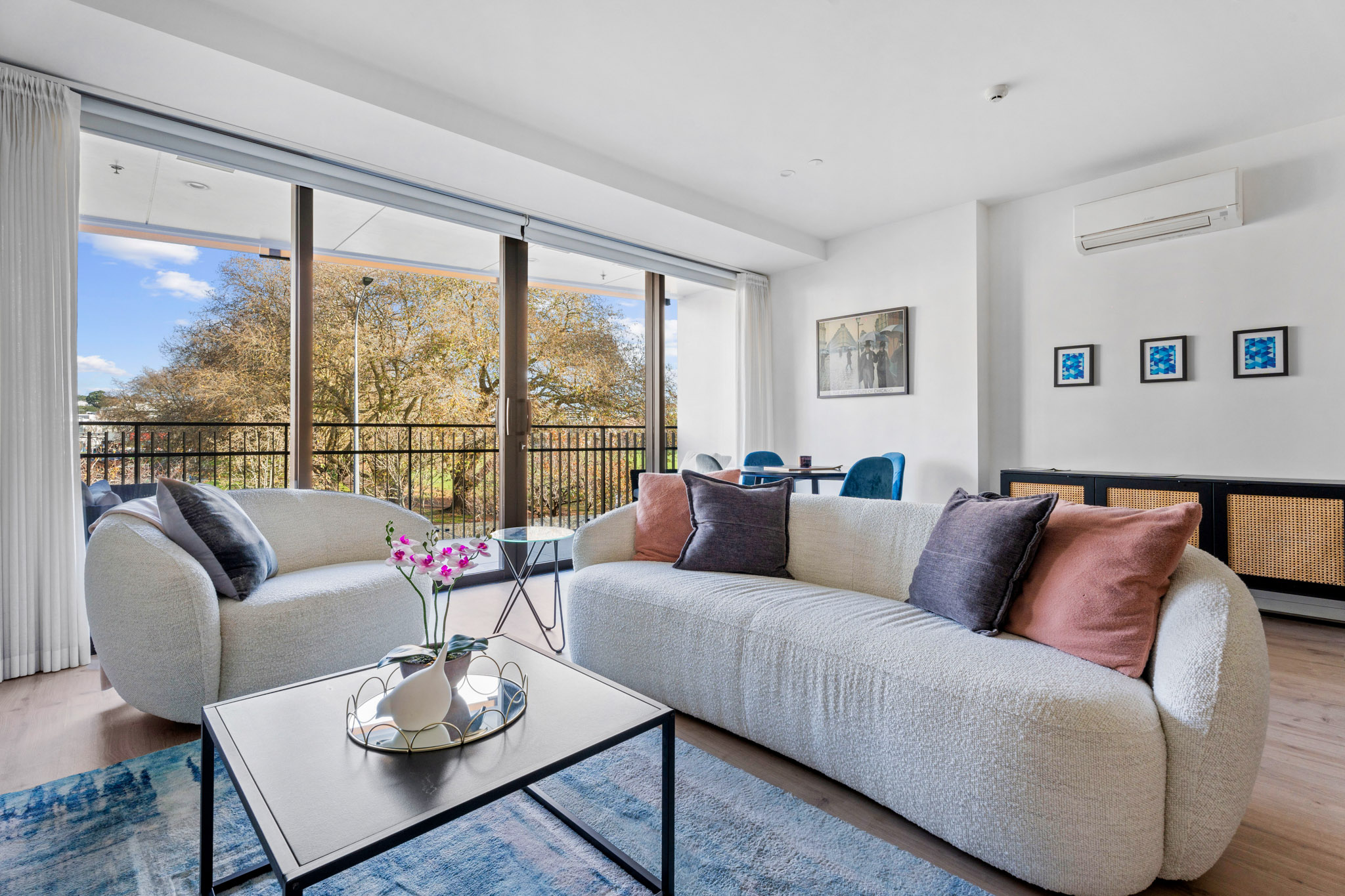 Customs Street Apartments by Urban Rest | Auckland