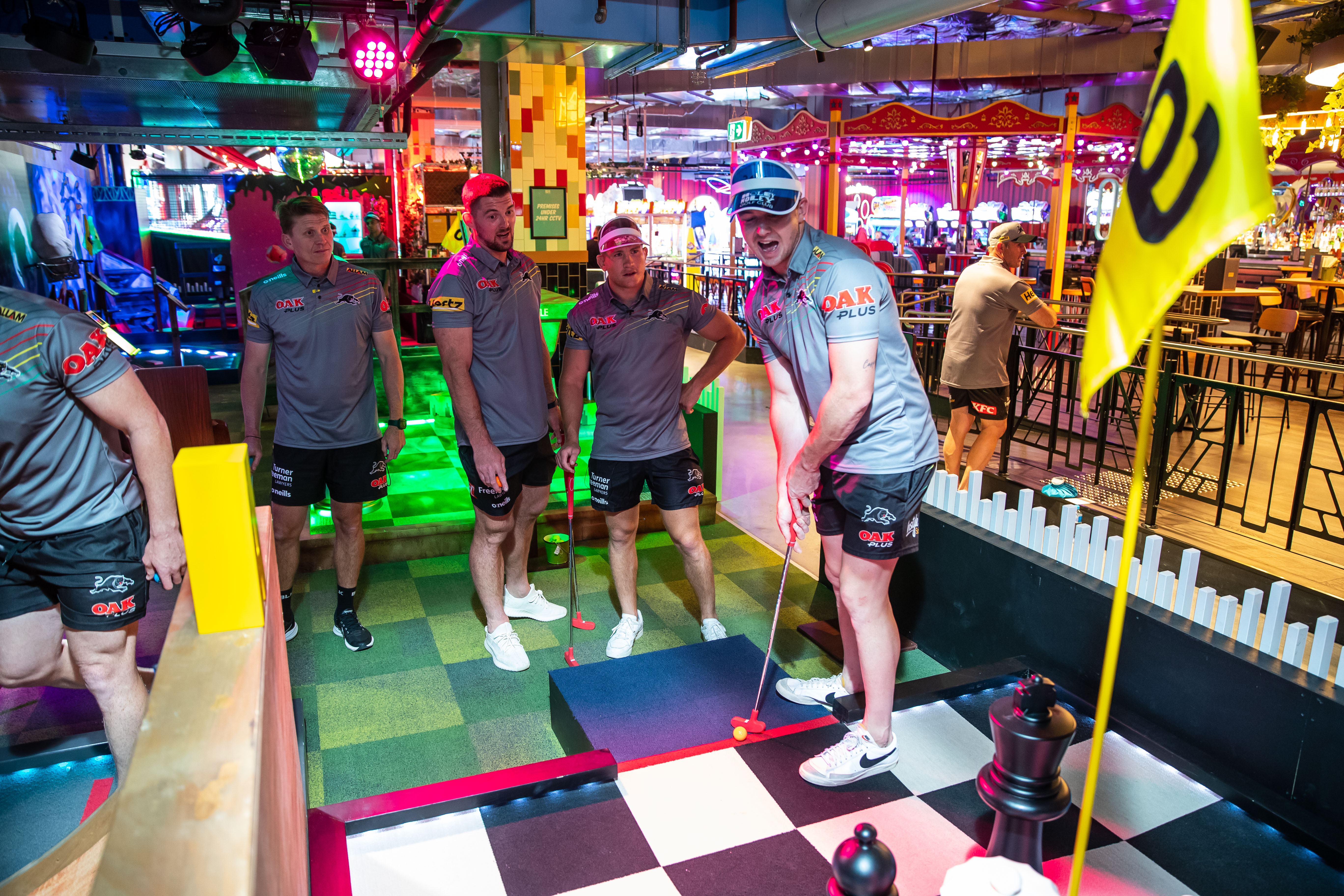 Mini Golf | Holey Moley