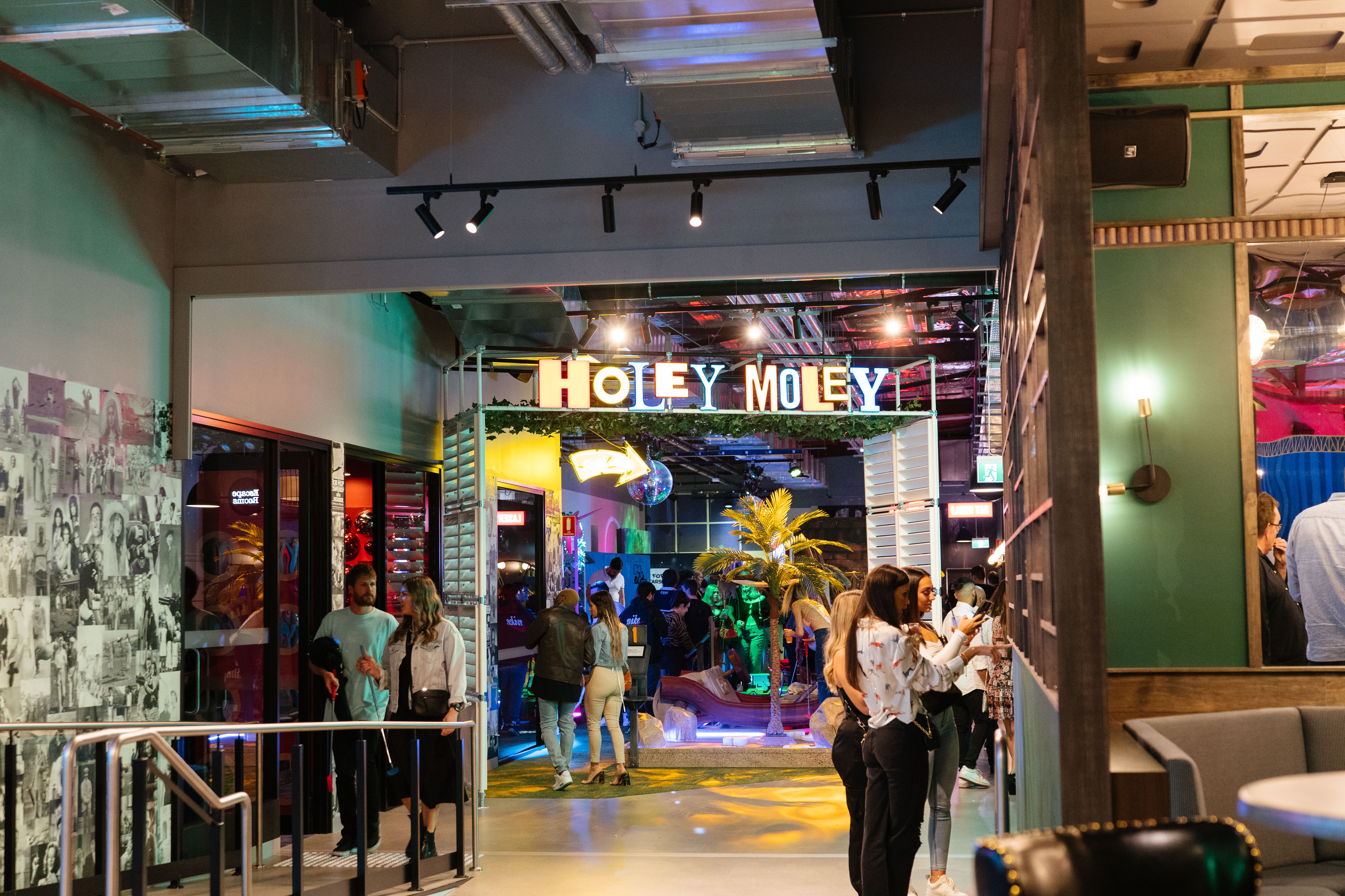 Mini Golf & Putt Putt Macquarie | Holey Moley