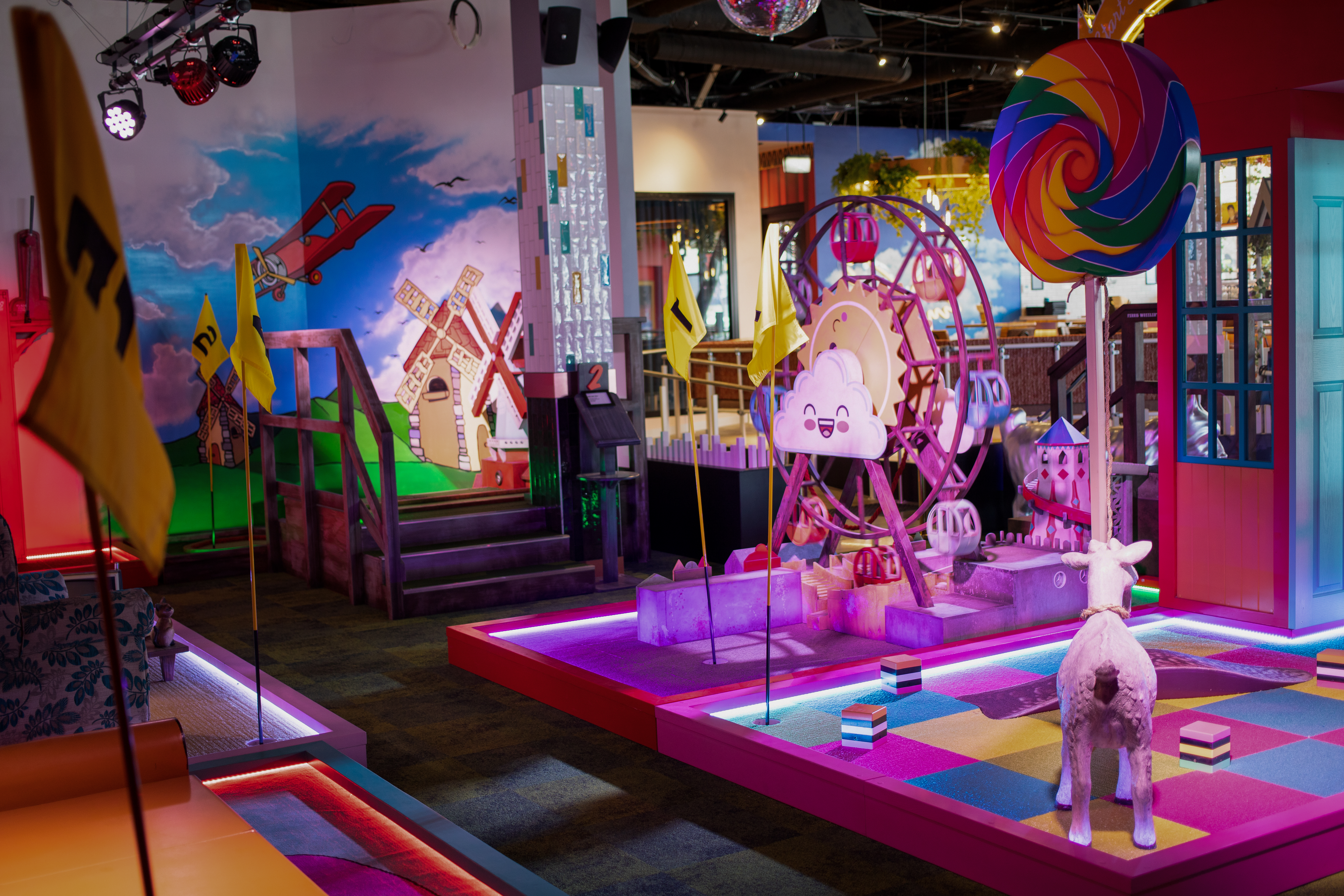 Food & Drinks | Holey Moley