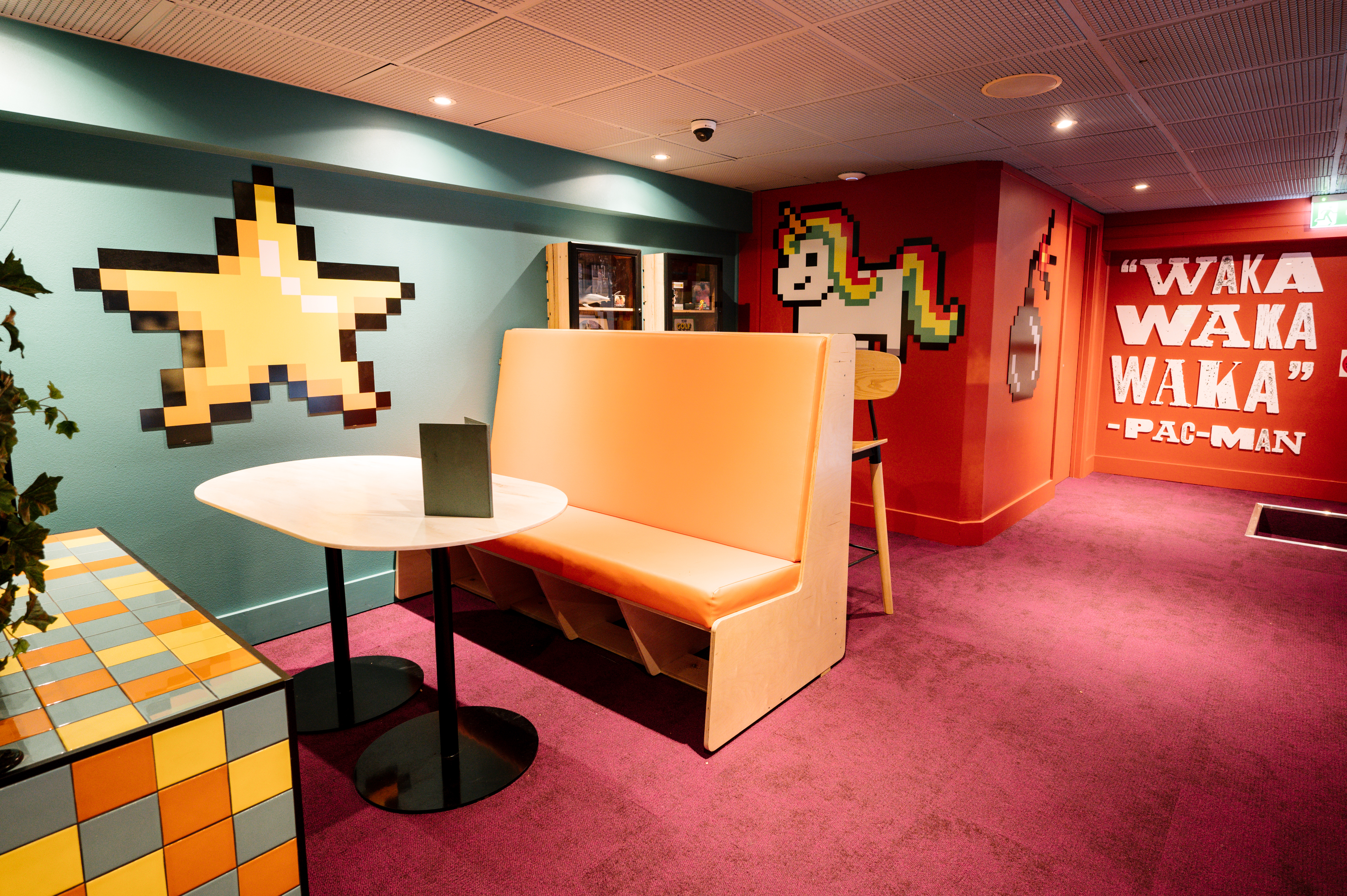 Video Game Booths | Holey Moley Golf Club