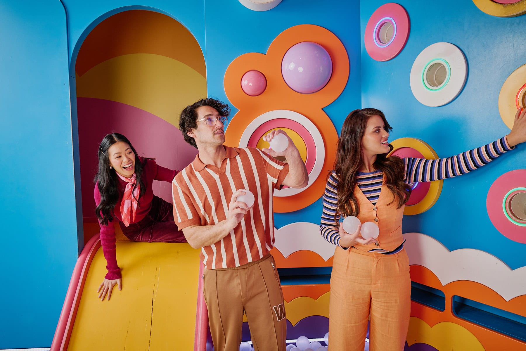 Deals & Promotions | Hijinx Hotel