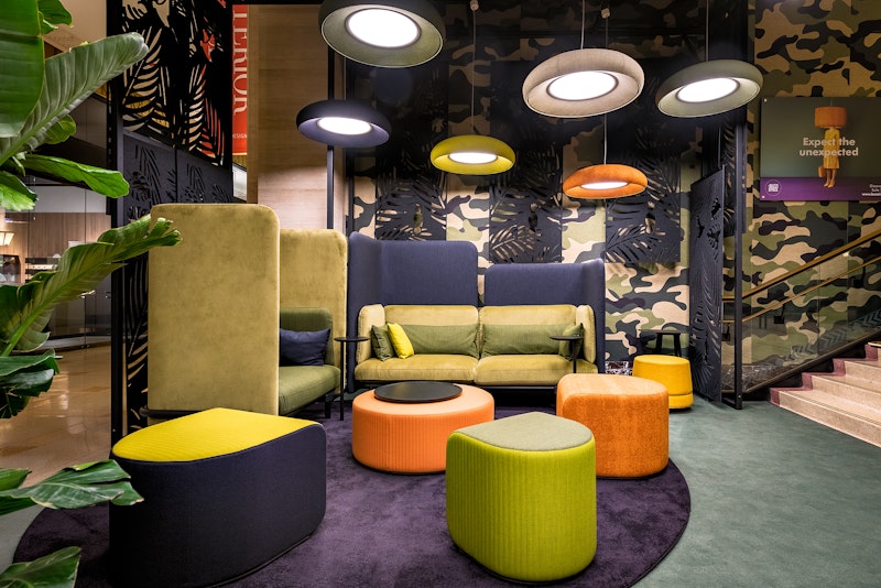 BuzziSpark, high back sofa to work or rest in silence | BuzziSpace
