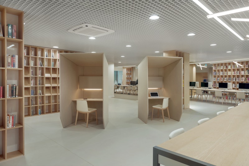 BuzziBooth, acoustic phone booth and workstation | BuzziSpace