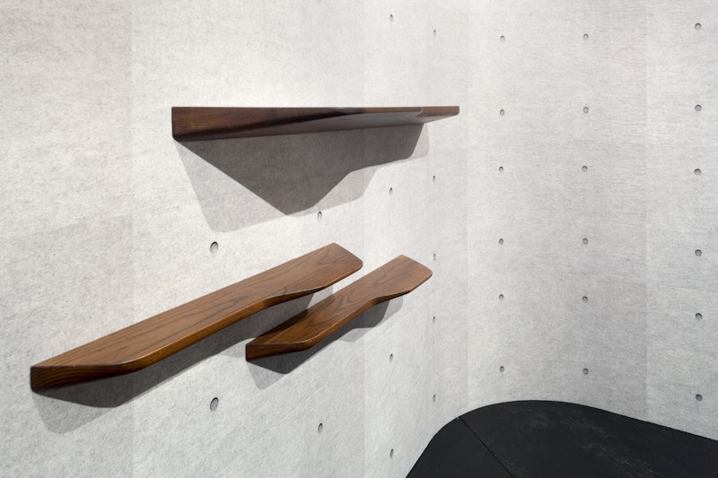 BuzziPlank, shelf in solid wood | BuzziSpace