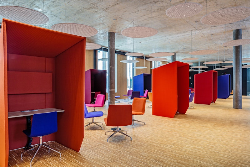 BuzziBooth, acoustic phone booth and workstation | BuzziSpace