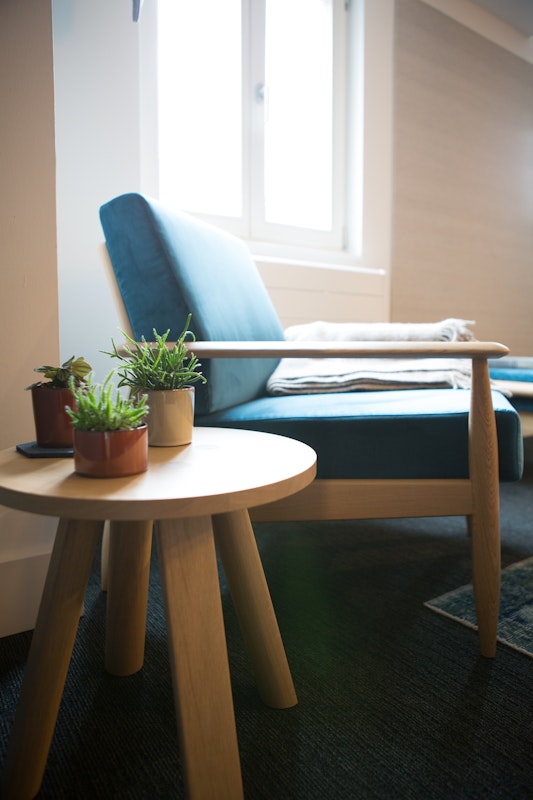 BuzziMilk Table, authentic wooden table | BuzziSpace