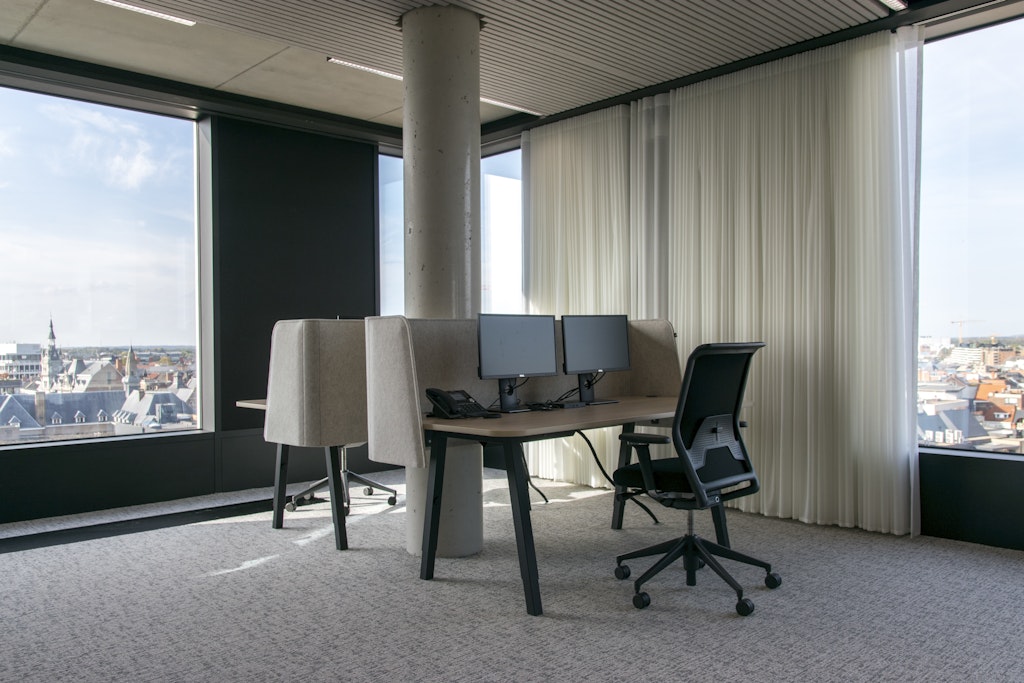 BuzziWrap Desk, acoustic panel for existing desks | BuzziSpace