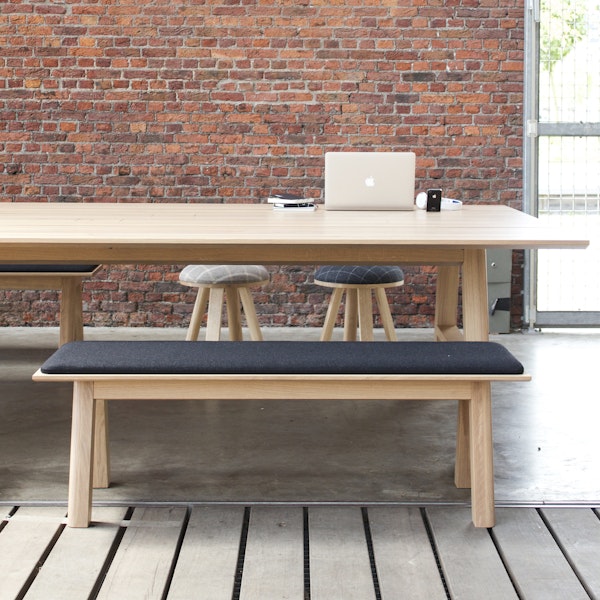 BuzziPicNic, multifunctional table in solid wood | BuzziSpace