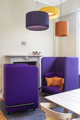 BuzziSpark, high back sofa to work or rest in silence | BuzziSpace