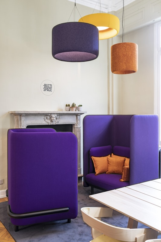 BuzziSpark, high back sofa to work or rest in silence | BuzziSpace