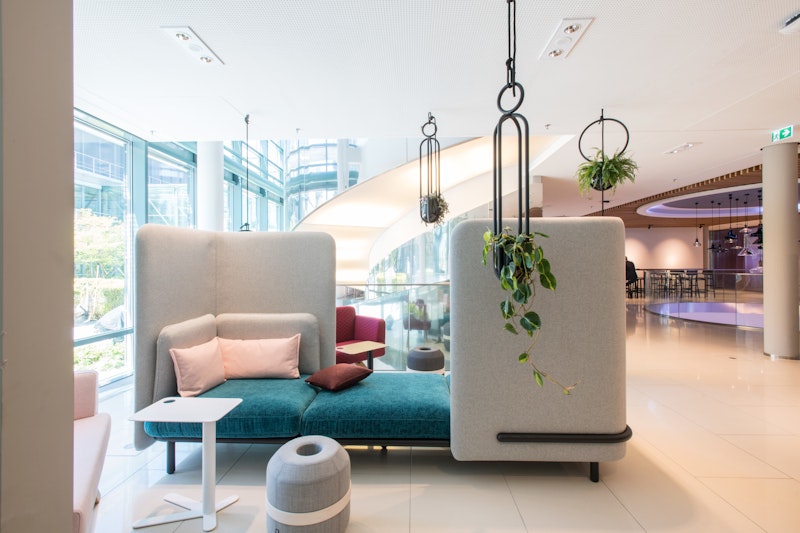 BuzziSpark, high back sofa to work or rest in silence | BuzziSpace