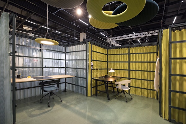 BuzziFloat, a minimal chair to maximize space | BuzziSpace