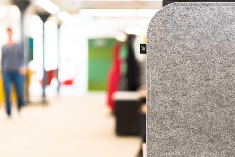 BuzziFrontDesk, acoustic desk divider | BuzziSpace