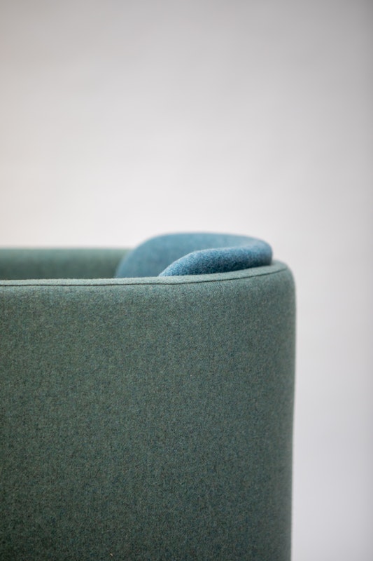 BuzziDee, upholstered sound-absorbing pouf | BuzziSpace