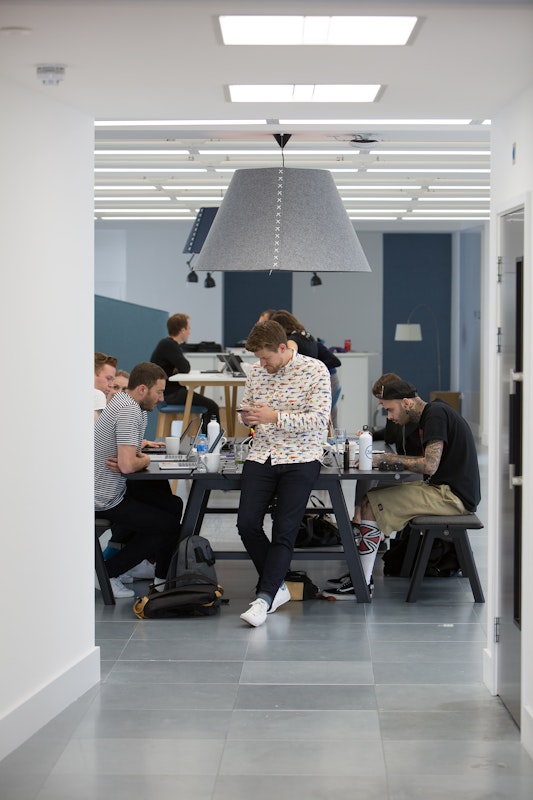 BuzziShade Pendant, sound-absorbing lighting | BuzziSpace