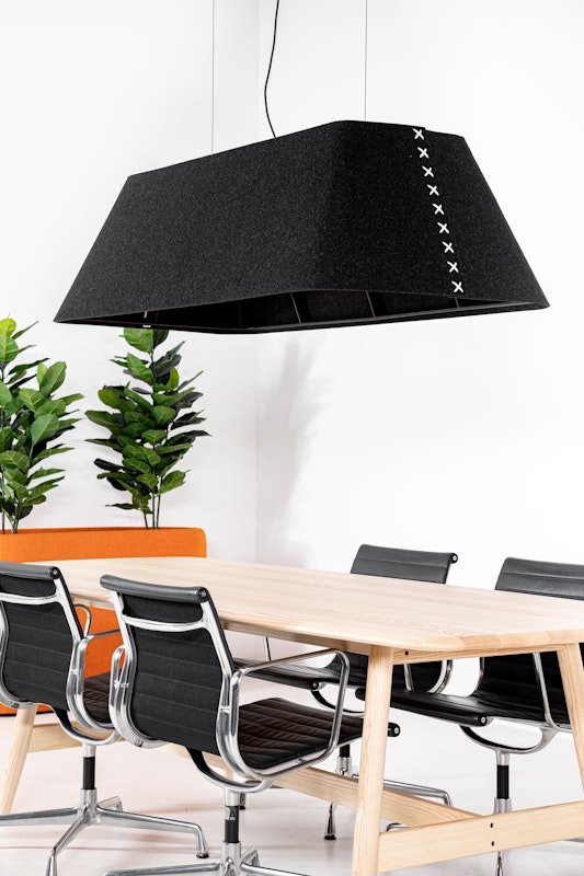 BuzziShade Square, sound-absorbing lighting | BuzziSpace