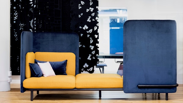 BuzziSpark, high back sofa to work or rest in silence | BuzziSpace