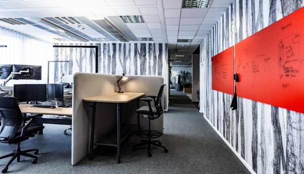 BuzziShield Hook, create snug environments without building walls | BuzziSpace