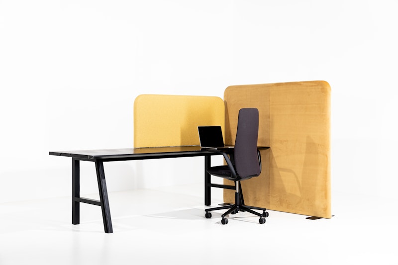 BuzziShield Desk, Create private workstations | BuzziSpace