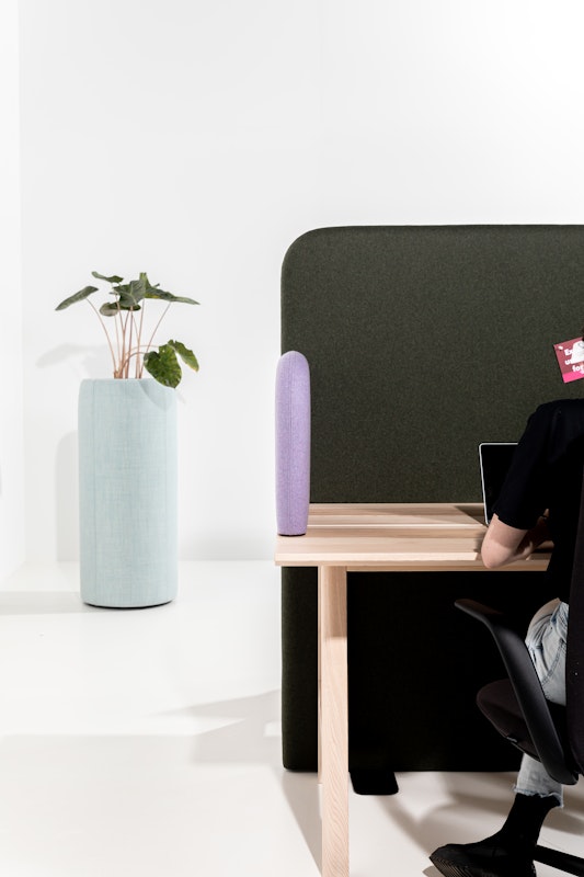 BuzziShield Desk, Create private workstations | BuzziSpace