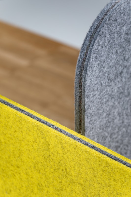 BuzziTripl Desk Split, acoustic desk divider | BuzziSpace