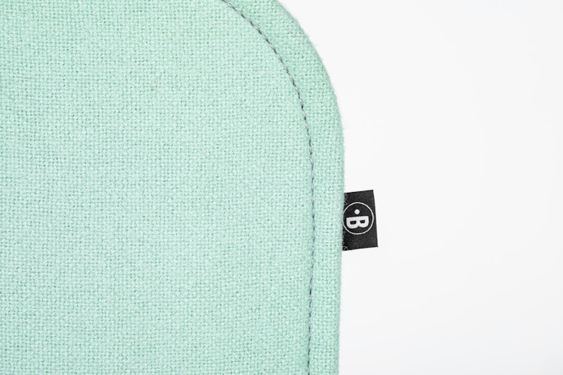 BuzziFree, free standing noise-reducing screen | BuzziSpace